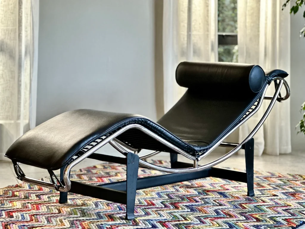 LC4 Chaise Lounge Replica: UK Guide To Le Corbusier Recliners 2026